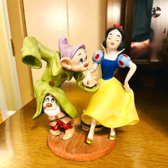 Disney | Art | Disney Collection Magic Memories Ltd Ed Snow White 500 ...